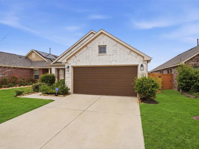 8122 Royal Breeze Drive