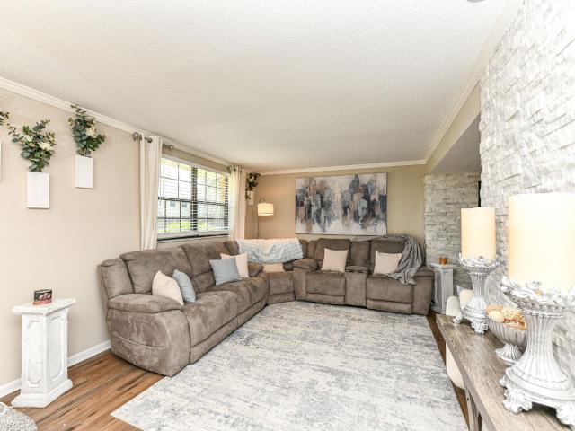 8123 Bromley Place