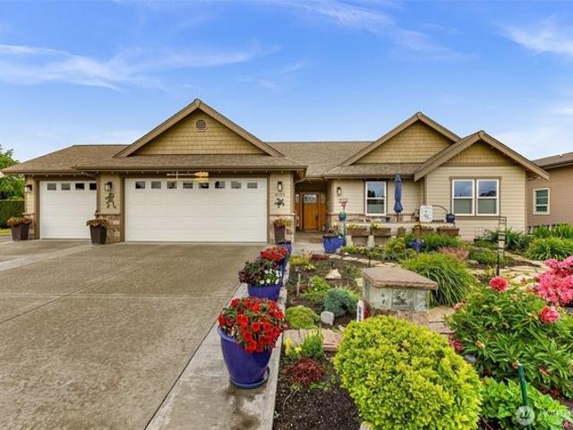 8123 Coquitlam Pl, Blaine, WA 98230