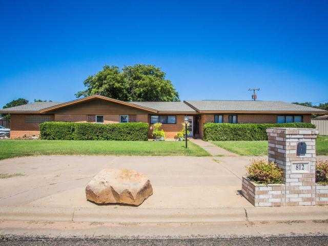 812 1st St, Abernathy, TX 79311 | MLS #202601 | Compass