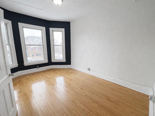 812 4th St SE 4 Bedroom Apartment for Rent at 812 4th St Se, Minneapolis, MN 55414 Marcy Holmes