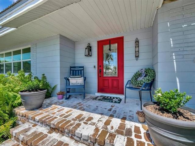 812 59th St NW, Bradenton, FL 34209