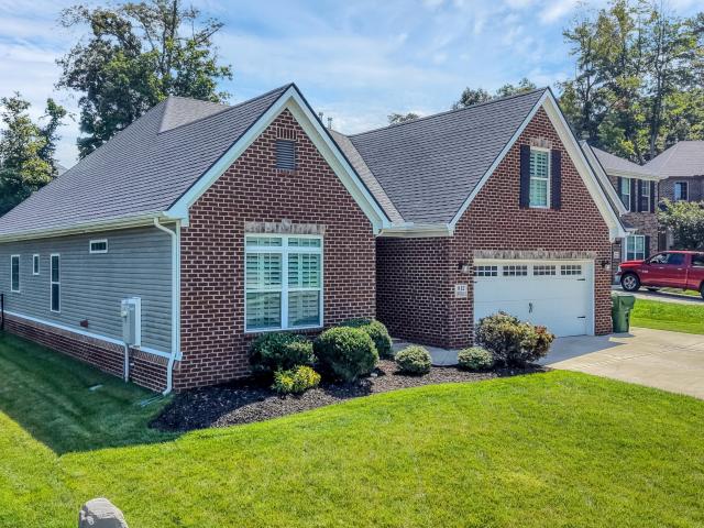 812 Copperwood Lane