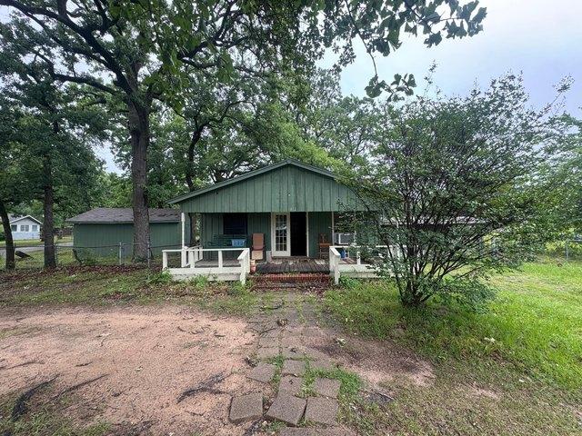 812 Cedarcrest Dr, Tool, TX 75143