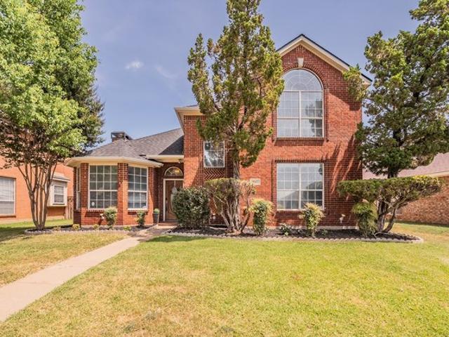 812 Chaparral Dr, Grand Prairie, TX 75052