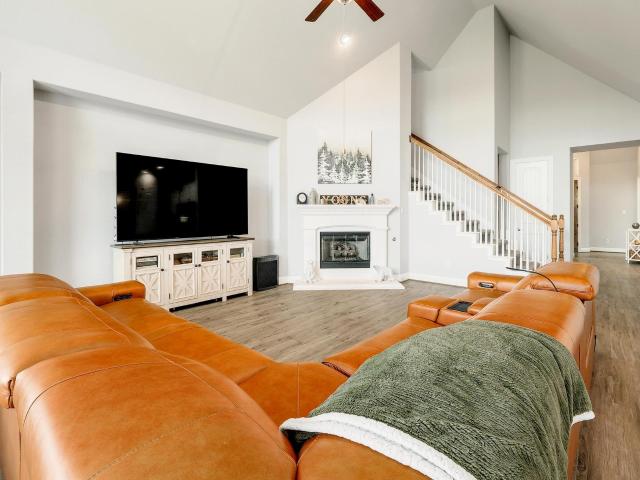 812 Anahuac Dr