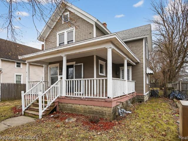 812 Bacon Street