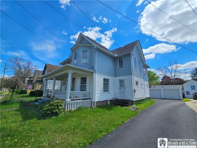812 Bishop Street