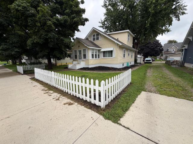 812 Bridge Avenue