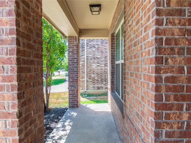 812 Goldenmist Drive