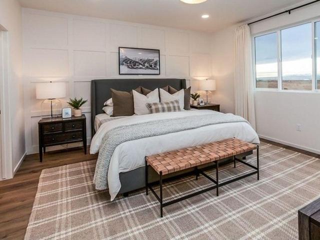 812 Galloway Dr, Johnstown, CO 80534