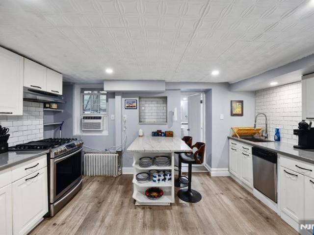 812 Garden Street # 1