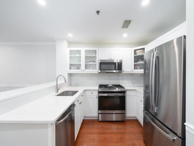 812 Grand St # 314