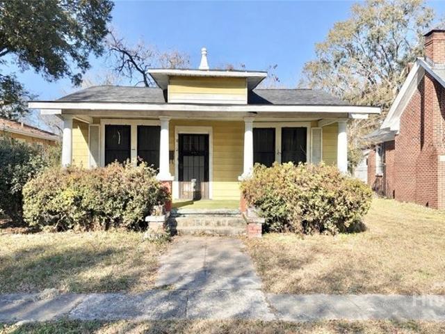 812 E 32nd St, Savannah, GA 31401