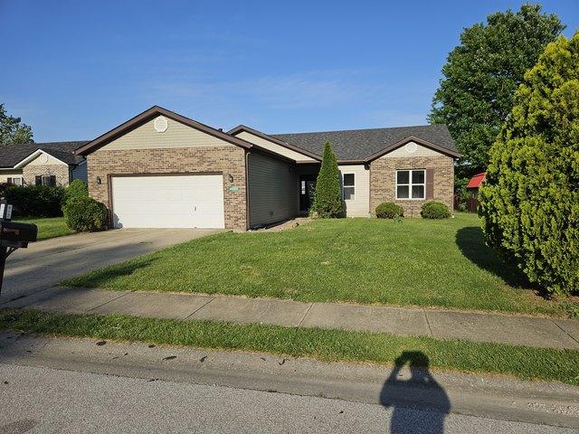 812 Emerald Green Dr, O'Fallon, IL 62269