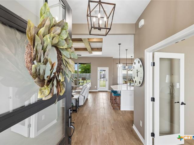 812 Eagle Claw Cove