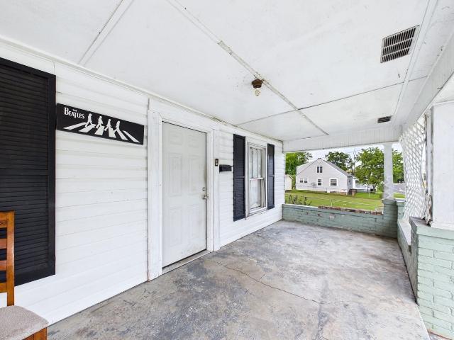 812 Eastanallee Ave