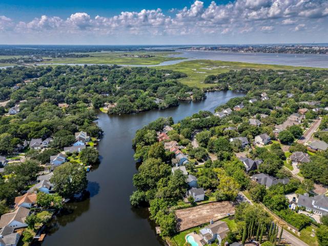 812 Harbor Place Drive