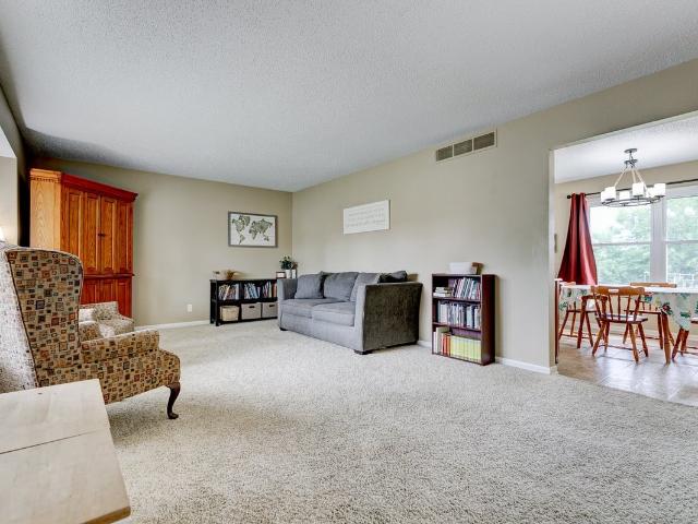 812 Hickory Drive