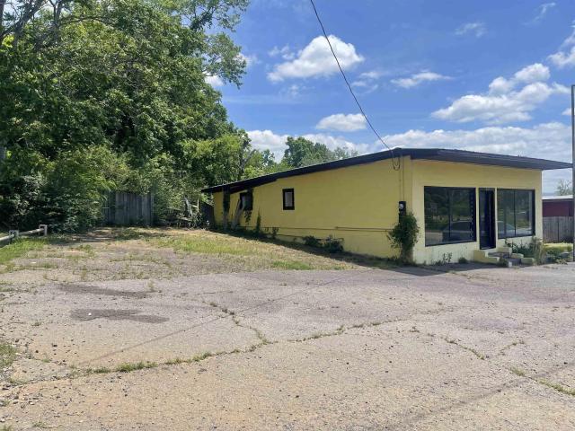 812 Highway 71 South