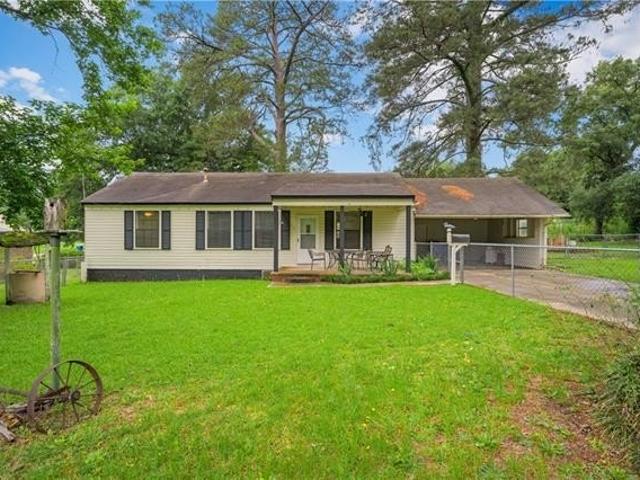 812 John Paul Jones Ave, Leesville, LA 71446