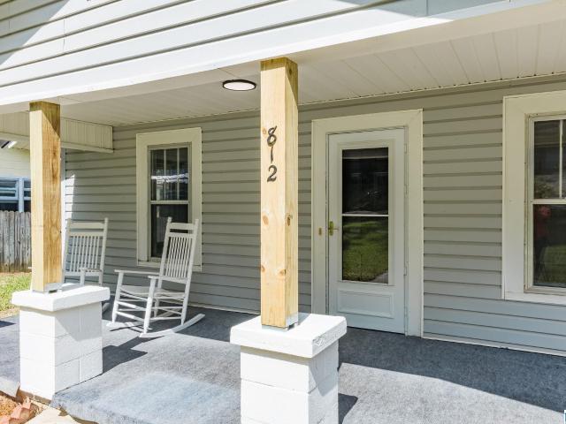 812 Jacksonville Street