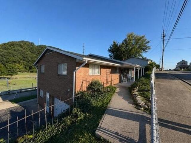 812 Lakeview Ave, New Boston, OH 45662