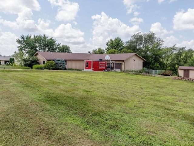 812 Lakeview Dr, Osceola, IA 50213