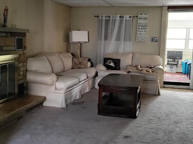 812 Marion Road
