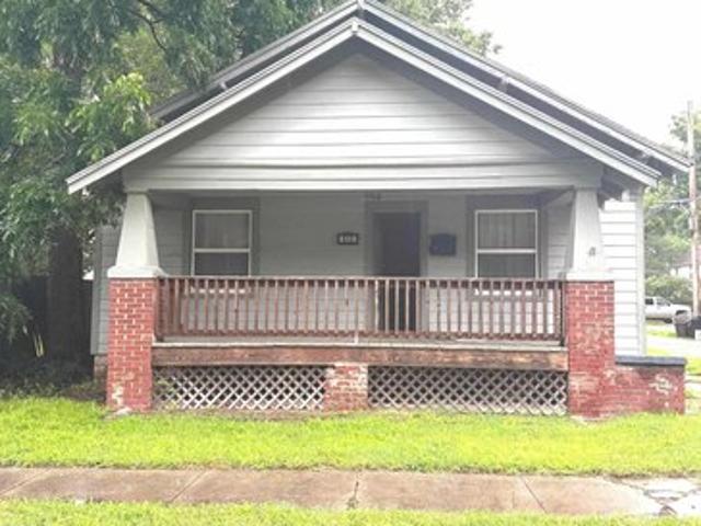 812 Maris St, Winfield, KS 67156