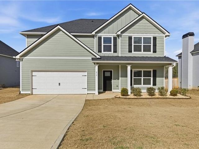 812 McDonald Dr, Opelika, AL 36801