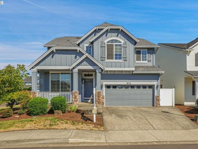 812 N 27th Ave, Cornelius, OR 97113