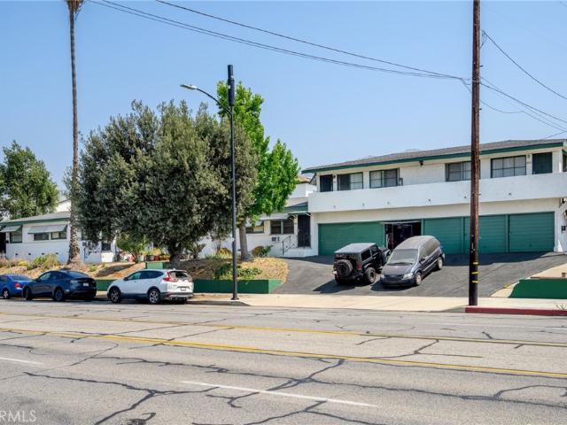 812 N Glenoaks Boulevard