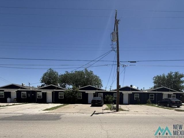 812 N Roselawn Avenue, Artesia, NM 88210