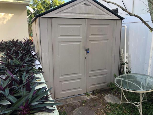 812 NE 15th Ave, Fort Lauderdale, FL 33304 | MLS #F10550