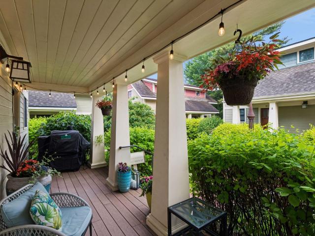 812 NE Main Street