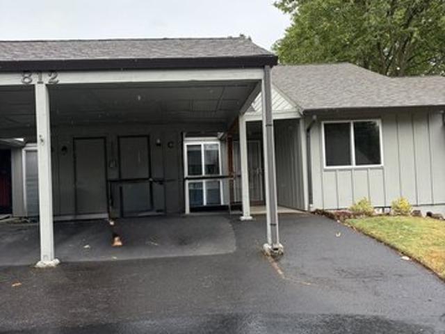812 NW 132nd St Apt C, Vancouver, WA 98685