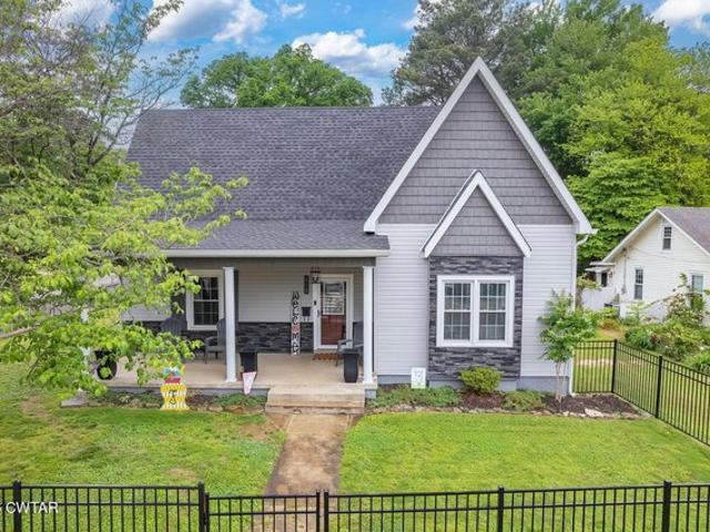 812 S College St, Trenton, TN 38382