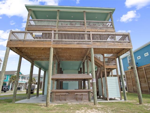 812 S Crystal Beach Road