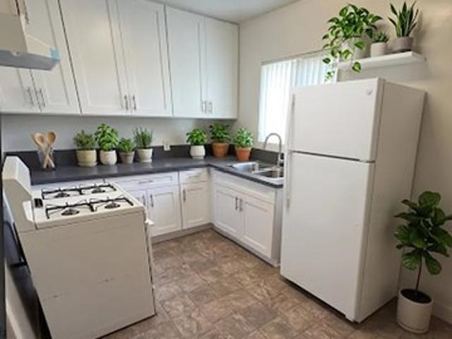 812 S Glendale Ave, Glendale, CA 91205
