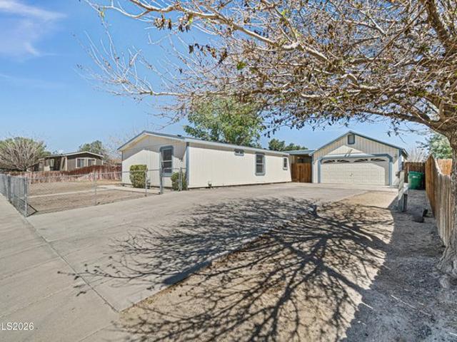 812 Scott Dr, Fernley, NV 89408