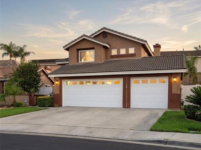 812 Poppyseed Ln, Corona, CA 92881