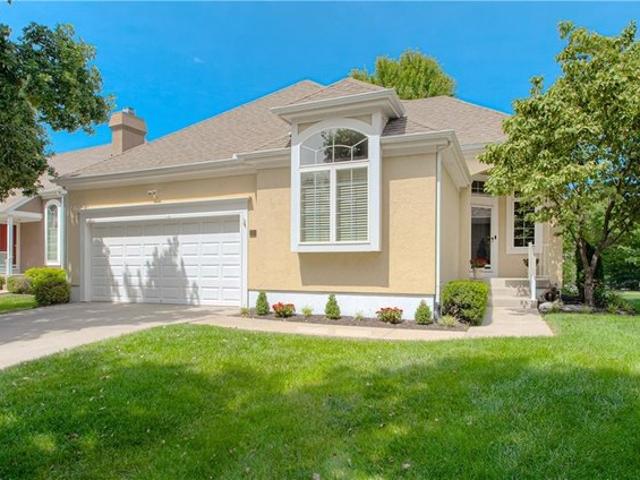 812 W 132nd Ter, Kansas City, MO 64145