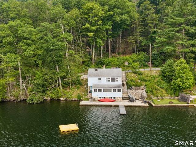 812 W Wakefield Blvd, Winchester, CT 06098