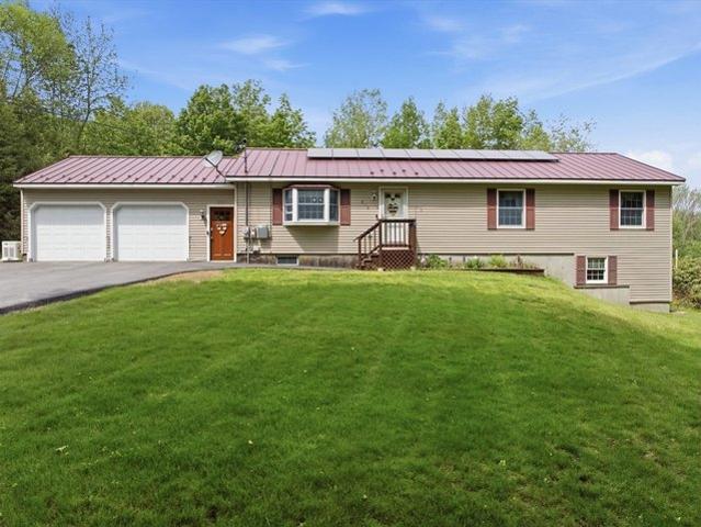812 Wauwinet Rd, Barre, MA 01005