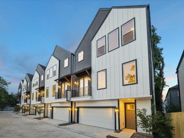 812 Thornton Rd, Unit B, Houston, TX 77018 | MLS #61476