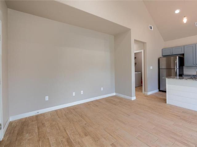 812 Valley Oaks Lane