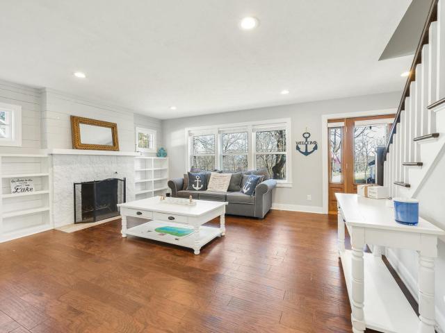 812 Van Slyke Dr