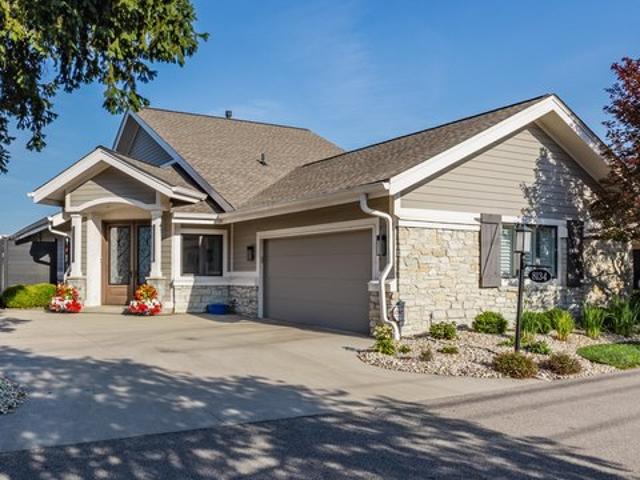 8134 Dean Rd, Indianapolis, IN 46240