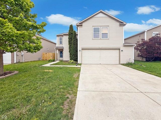 8134 S Firefly Dr, Pendleton, IN 46064